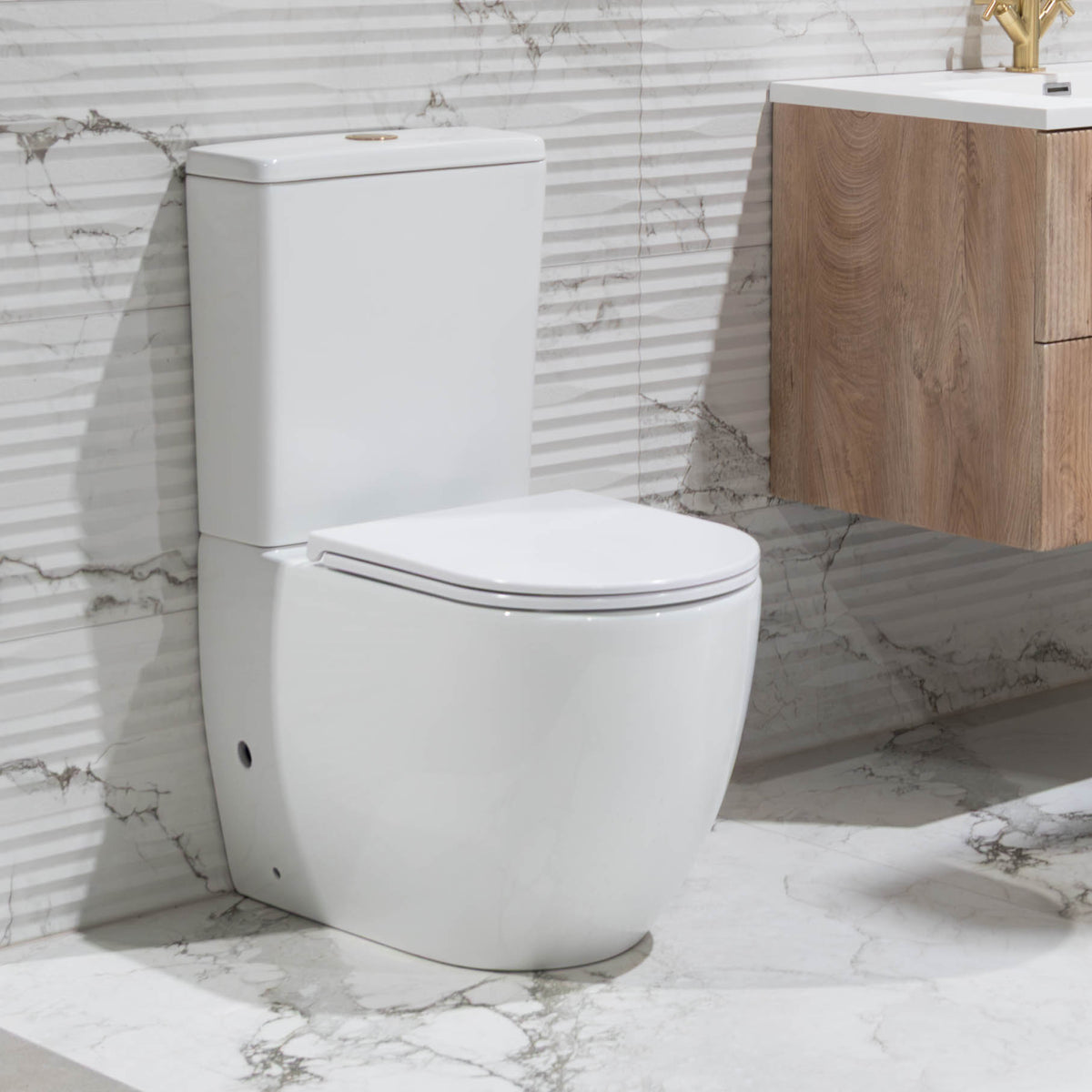 Granlusso Sorrento Rimless WC with Geberit Tornado Flush System and So ...