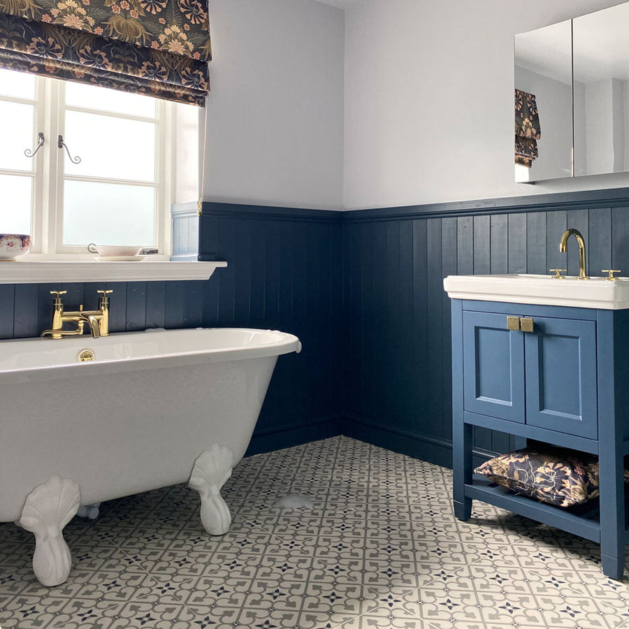 Burlington Riviera 2-Door Floorstanding Vanity Unit with Square Basin ...